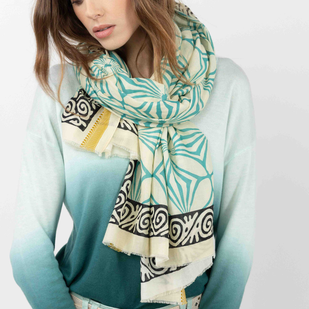 Black and Mint Graphic Print Scarf – Elora
