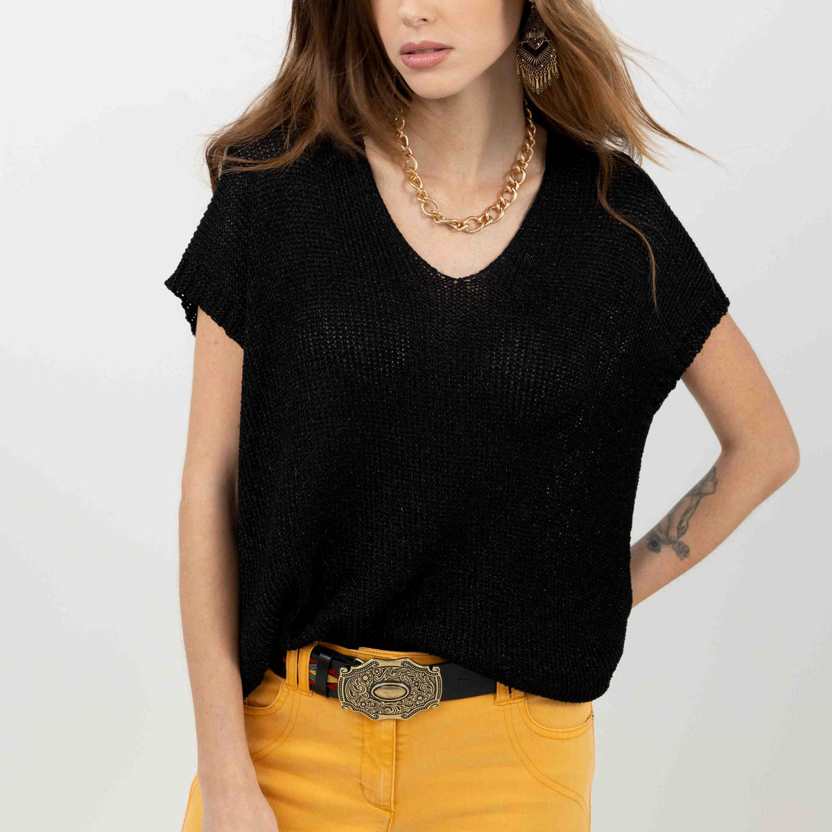 Modern black knit sweater – Elora